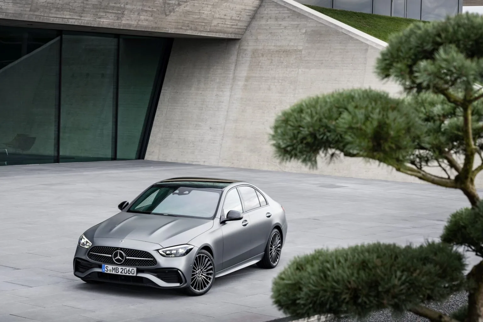 MERCEDES BENZ C-Class (W206) 2021-Present | opis, silnik, zdjęcia ...